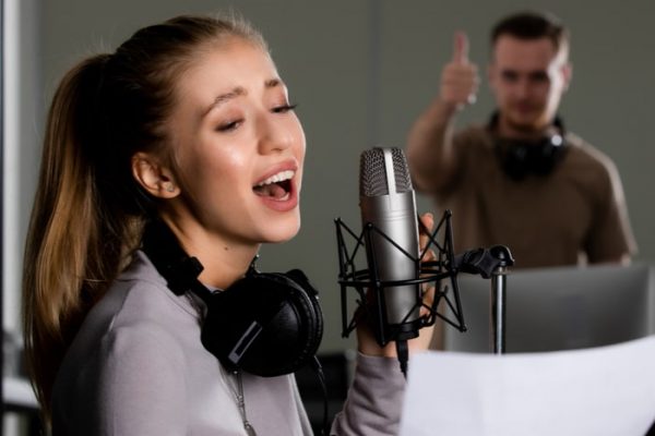 Audioguides : achat ou concession ? - NELL & ASSOCIÉS